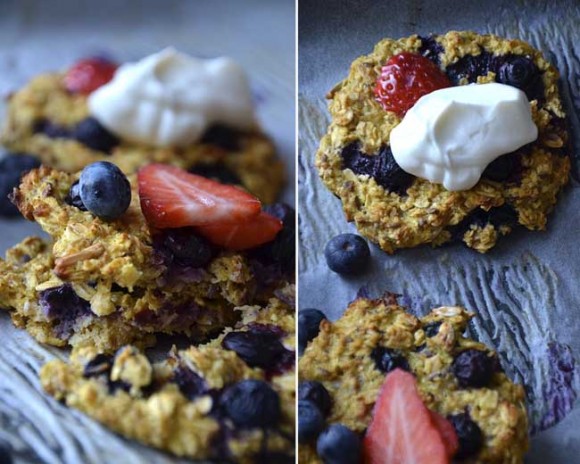 MUSLI PANDEKAGER MED MANGO OG BLÅBÆR